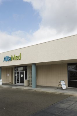 ALTAMED MEDICAL GROUP - SANTA ANA, MAIN - Updated December 2025 - 11 ...
