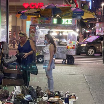 SABRETT HOT DOG STAND - Updated December 2025 - 28 Photos & 32 Reviews ...