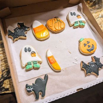 OK COOKIE MOMSTER - Updated December 2025 - 52 Photos & 36 Reviews ...