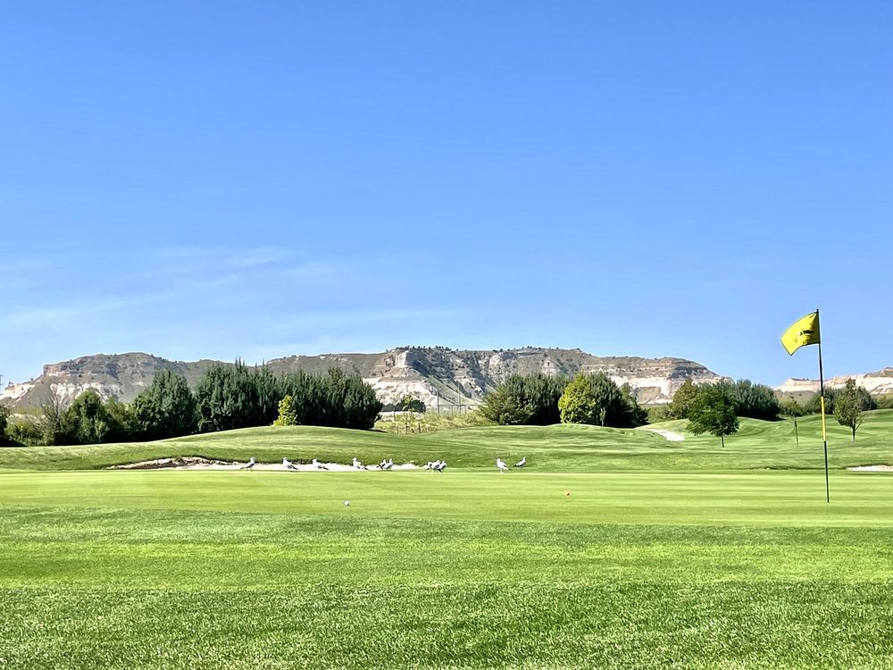 MONUMENT SHADOWS GOLF COURSE - Updated January 2025 - 10 Photos - 2550 ...