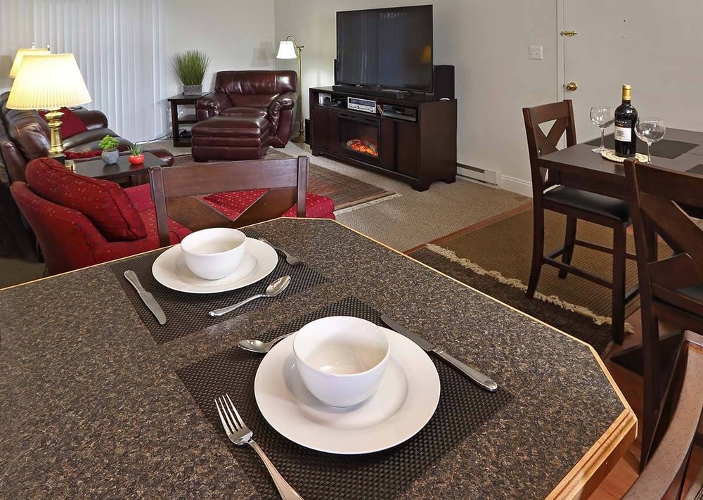 GASLIGHT APARTMENTS - Updated July 2025 - 11 Photos - 69 Hamilton St ...