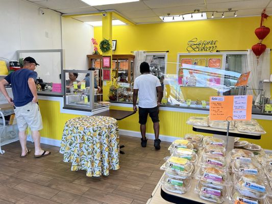 LAGUNA BAKERY & FILIPINO FOOD - Updated July 2025 - 194 Photos & 85 ...