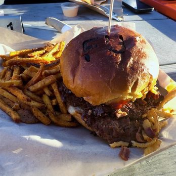 FU-BURGER - Updated July 2025 - 27 Photos & 35 Reviews - 526 Wellington ...