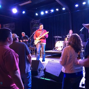 BOONDOCKS - 37 Photos & 16 Reviews - 2909 N Dirksen Pkwy, Springfield ...