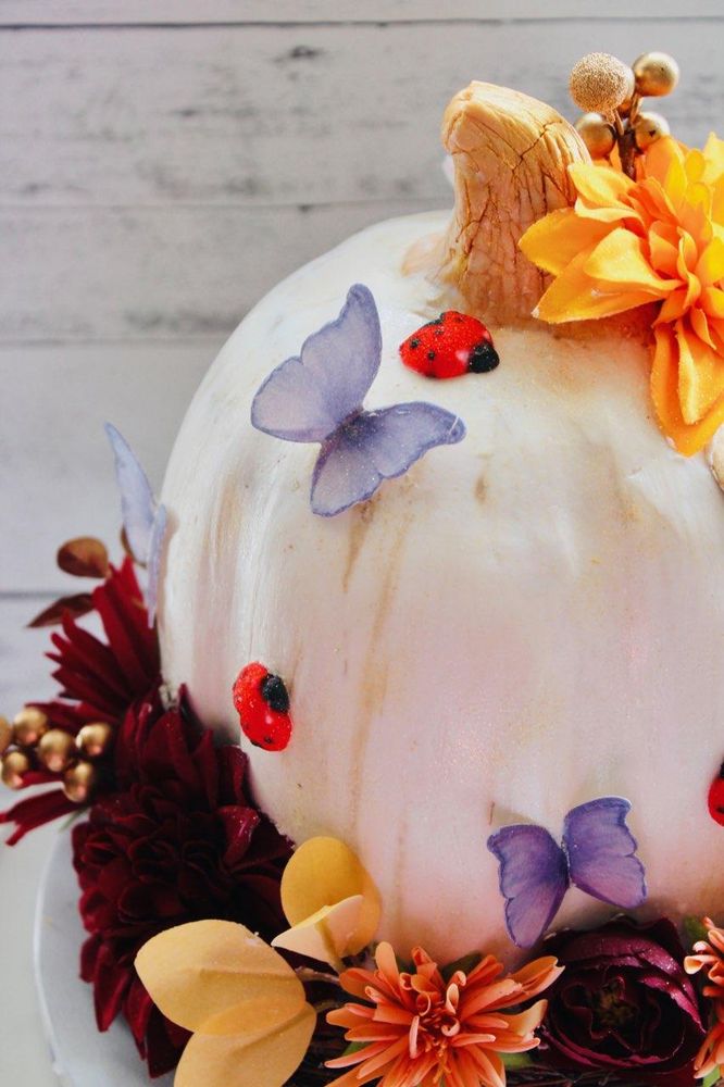 SPRINKLE AND SPOON CAKES AND TREATS - Updated December 2025 - Peyton ...