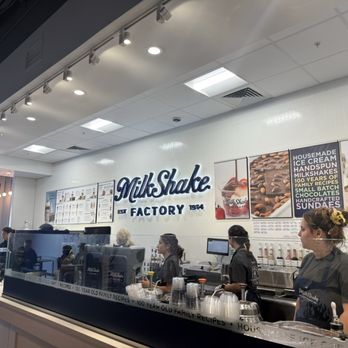 MILKSHAKE FACTORY SOUTHSHORE - Updated August 2025 - 45 Photos & 12 ...