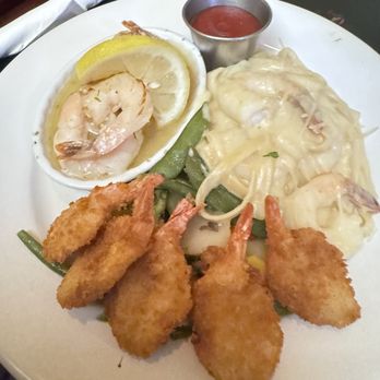 TABLE 59 - Updated May 2024 - 107 Photos & 122 Reviews - 3360 N State ...