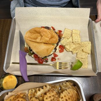 BACKDOOR BRGR - Updated February 2025 - 287 Photos & 283 Reviews - 261 ...