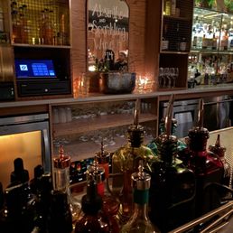 BISOUS - Updated July 2025 - 170 Photos & 78 Reviews - 938 W Fulton ...