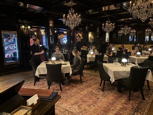 HEMINGWAY - Updated 2024 - 123 Photos & 58 Reviews - 1515 E 15th St ...