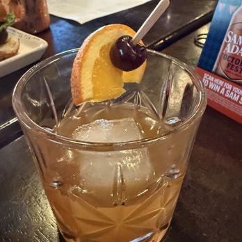 36 HANDLES PUBLIC HOUSE - Updated November 2025 - 437 Photos & 551 ...