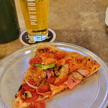 PINTHOUSE PIZZA - Updated November 2024 - 1061 Photos & 1378 Reviews ...