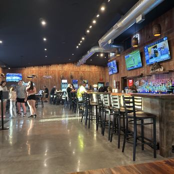 ROADHOUSE BARN & GRILL - Updated January 2026 - 125 Prairie Rd, Hawk ...