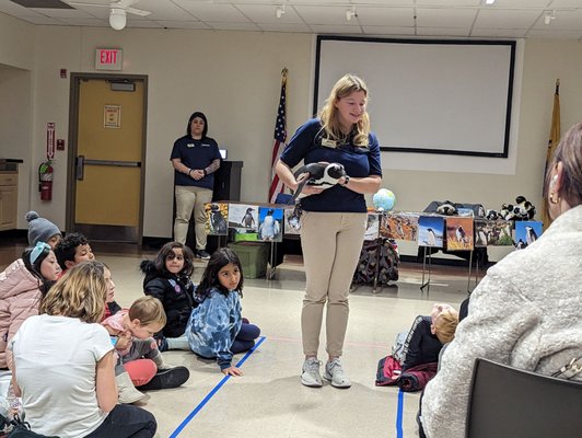 BERGENFIELD PUBLIC LIBRARY - Updated April 2025 - 10 Photos & 11 ...