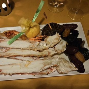 HUGO’S CELLAR - Updated July 2024 - 1874 Photos & 1416 Reviews - 202 ...