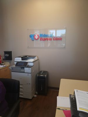 MIDWEST EXPRESS CLINIC - Updated December 2025 - 23 Photos & 141 ...