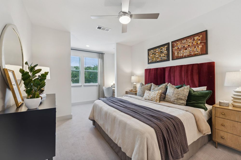 THE ALBRIGHT - Updated December 2025 - 68 Photos - 8528 Burnet Rd ...