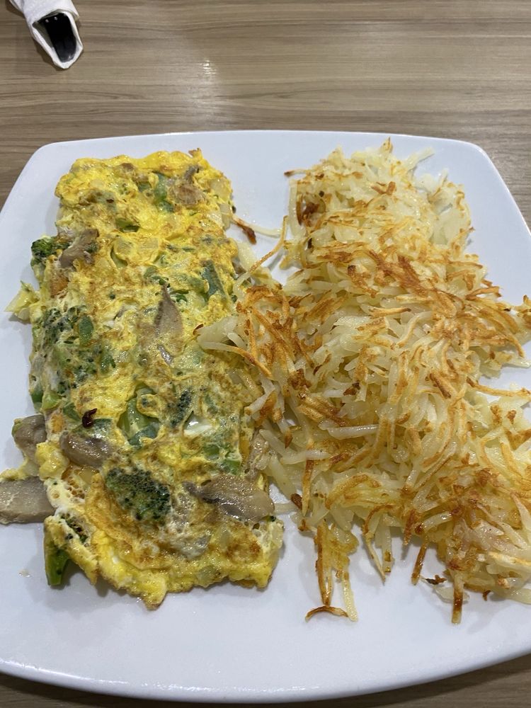 THE NEW BRITE SPOT FAMILY RESTAURANT - Updated February 2025 - 21 ...