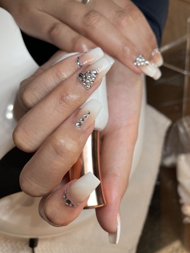 TARA’S NAILS - 313 Photos & 159 Reviews - Nail Salons - 1250 Newell Ave ...