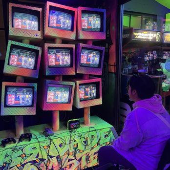 ARCADE MONSTERS - Updated June 2025 - 234 Photos & 188 Reviews - 704 J ...