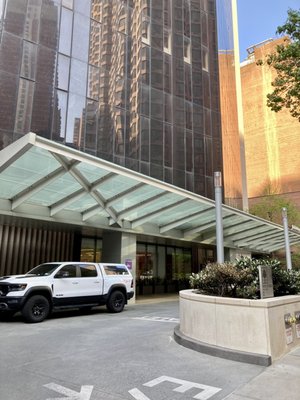 PERLMUTTER CANCER CENTER 38TH STREET - Updated October 2025 - 31 Photos ...