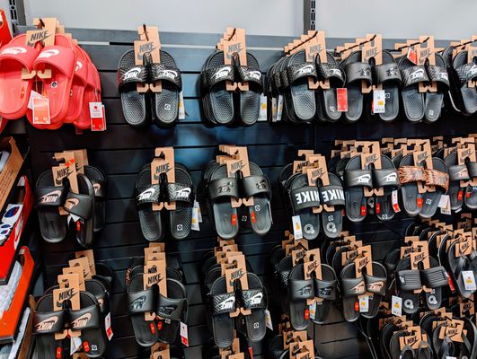 NIKE CLEARANCE STORE - PASADENA - Updated January 2026 - 35 Photos & 33 ...