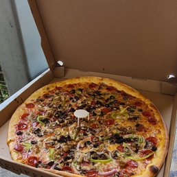 PIE LIFE PIZZA - Updated September 2024 - 402 Photos & 463 Reviews ...