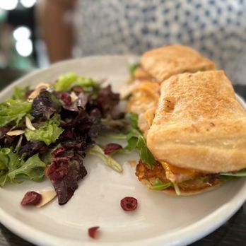 ENCINA - Updated October 2024 - 262 Photos & 131 Reviews - 614 W Davis ...