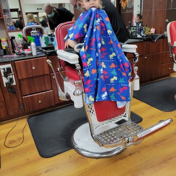 ULTIMATE BARBERS AT TRADITION - Updated November 2025 - 10 Photos & 30 ...