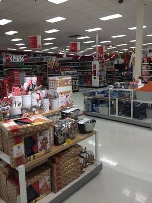 TARGET STORES PORTRAIT STUDIO - Updated October 2025 - 2656 N Elston ...