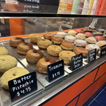 OLD FERRY DONUT - Updated June 2024 - 201 Photos & 80 Reviews - 3513 W ...