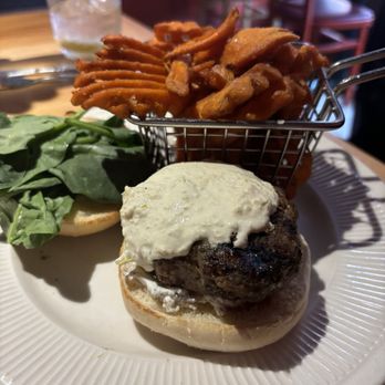 RED’S PLACE - Updated October 2025 - 198 Photos & 300 Reviews - 107 N ...