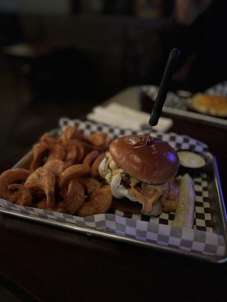 THE PIKEY - Updated January 2026 - 93 Photos & 188 Reviews - 610 Main ...