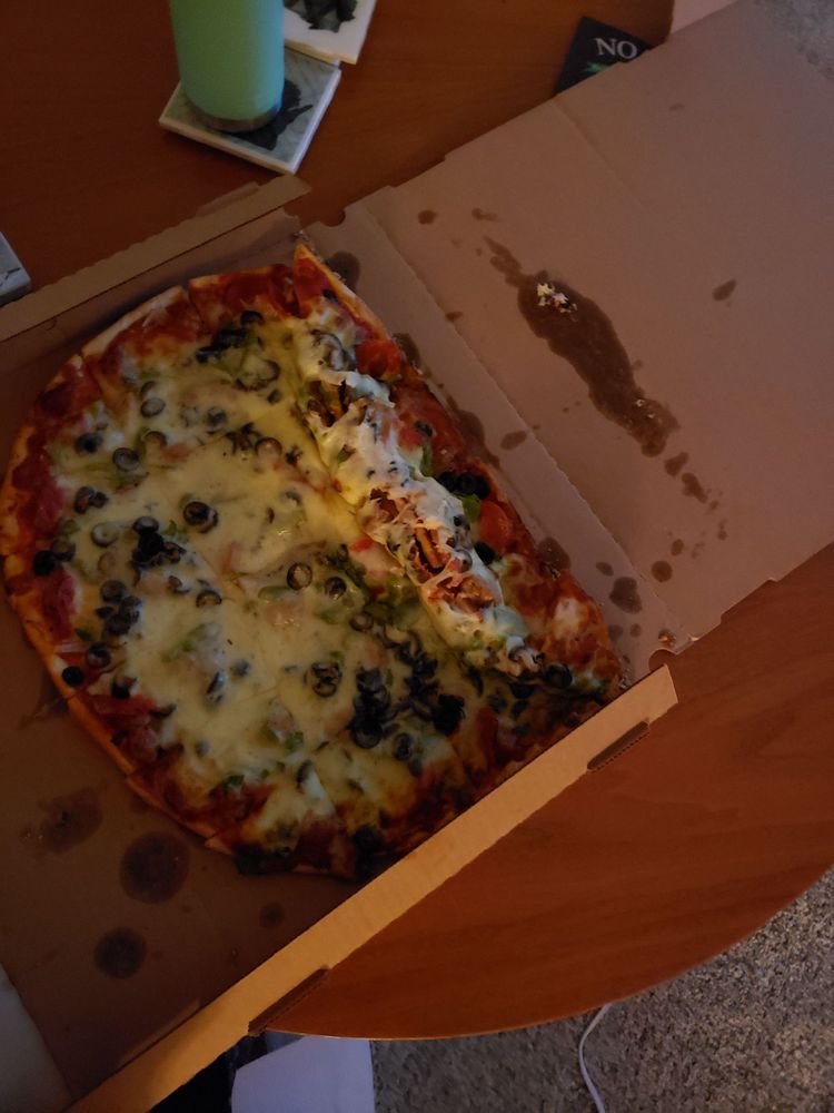 NOAH’S PIZZA - 16 Photos & 14 Reviews - 220A Oakton Ave, Pewaukee ...