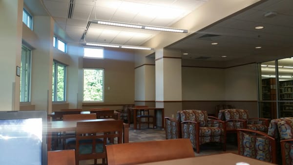 LARGO PUBLIC LIBRARY - Updated December 2025 - 84 Photos & 42 Reviews ...