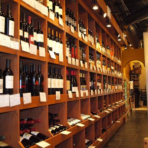 RODMAN’S DISCOUNT GOURMET - Updated December 2025 - 39 Photos & 66 ...