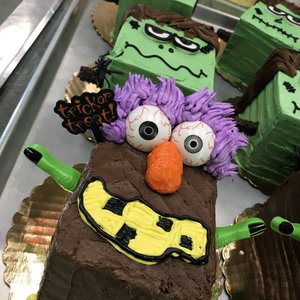 CUCCIO’S BAKERY - 136 Photos & 130 Reviews - Bakeries - 320 Ave X ...