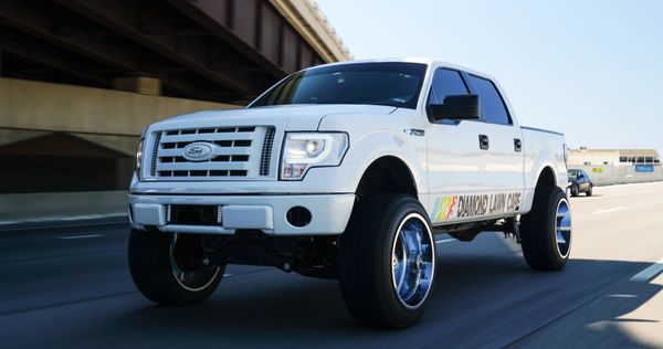 BELL AUTO BODY - Updated October 2025 - 20 Photos & 16 Reviews - 509 N ...