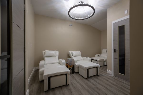 AROMA DAY SPA HAMILTON - 28 Photos - Day Spas - 701 Queenston Road ...