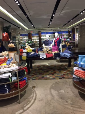 HARRY ROSEN - Updated December 2025 - 14 Photos & 49 Reviews - 82 Bloor ...