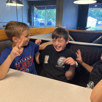 EDISON PARK INN - Updated January 2026 - 71 Photos & 135 Real Reviews ...