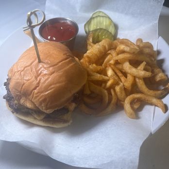 BIRDIE BAR - Updated February 2025 - 108 Photos & 73 Reviews - 688 Fort ...