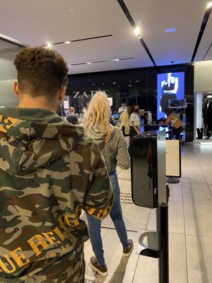 ZARA - Updated October 2025 - 71 Photos & 211 Reviews - 7014 E ...