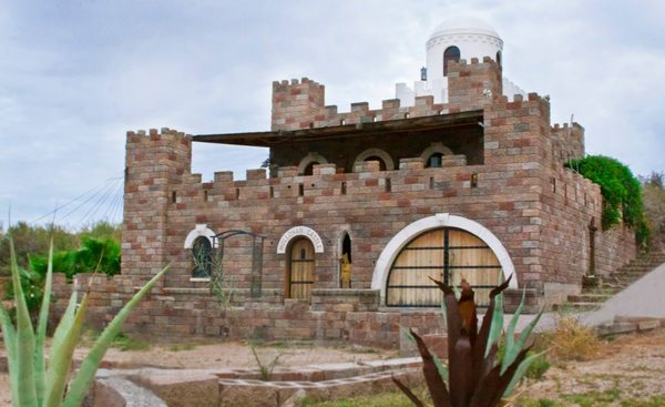 MOLLOHAN CASTLE - 37 Photos - 1939 W Mollohan Dr, Tucson, AZ - Yelp