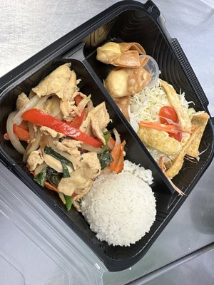 SAY YUM THAI STREET FOOD - 67 Photos & 41 Reviews - 17091 Newland St ...