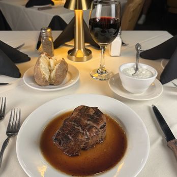 TOM’S STEAK HOUSE - Updated December 2024 - 130 Photos & 298 Reviews ...