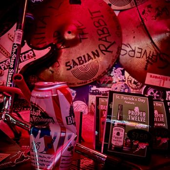 MELODY INN - Updated July 2025 - 69 Photos & 79 Reviews - 3826 N ...