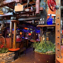 THE GARLIC - Updated March 2025 - 2516 Photos & 1928 Reviews - 556 E ...