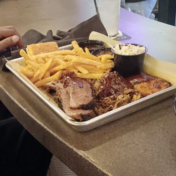 MOTOR BAR & RESTAURANT - Updated June 2024 - 507 Photos & 219 Reviews ...