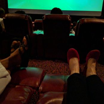 AMC FREEHOLD 14 - Updated September 2025 - 61 Photos & 118 Reviews ...